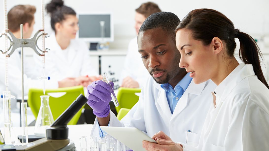 5 Important Skills You Need To Manage a Laboratory